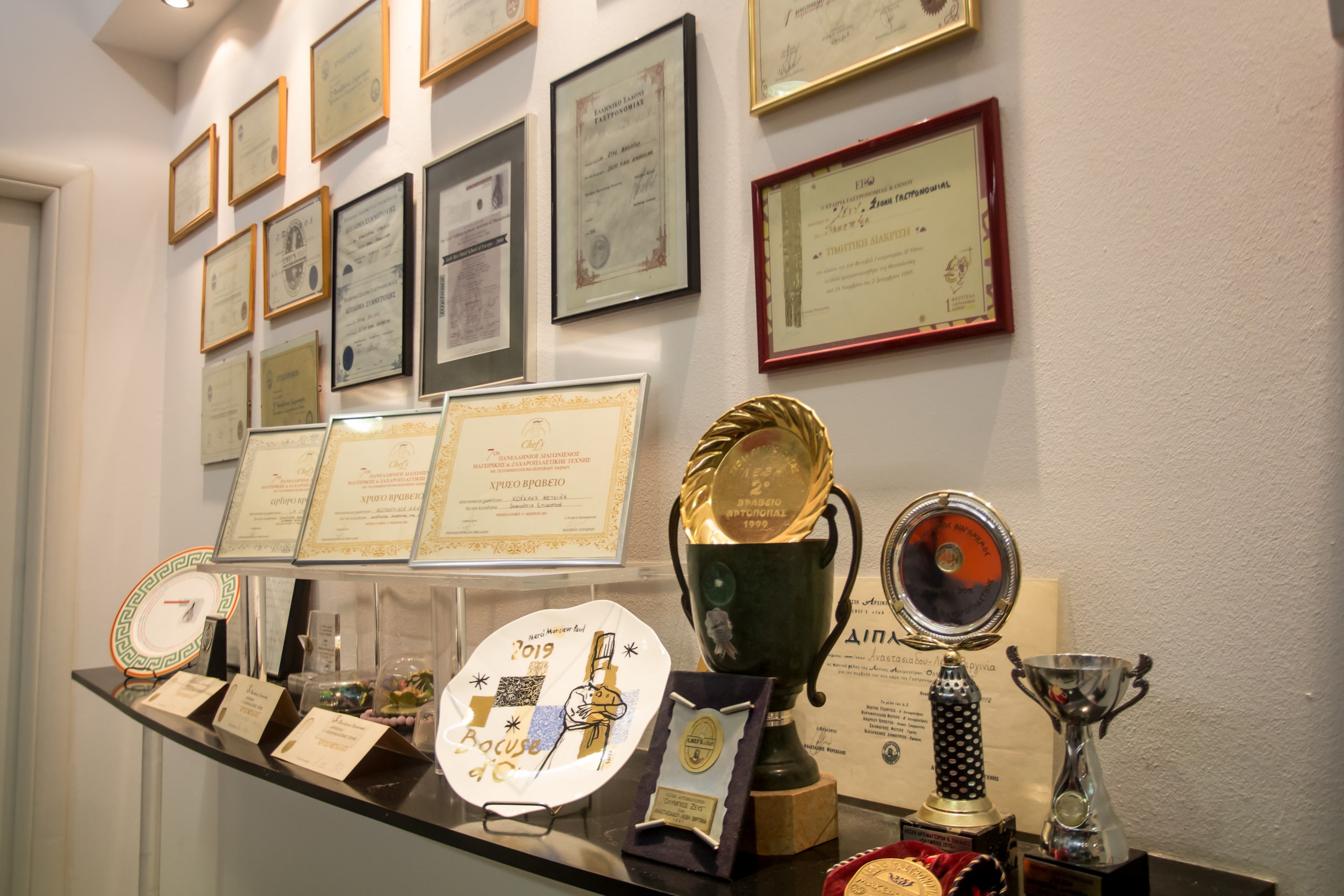 RENOWNED CHEFS RECOMMEND LA CHEF LEVI - La Chef Levi